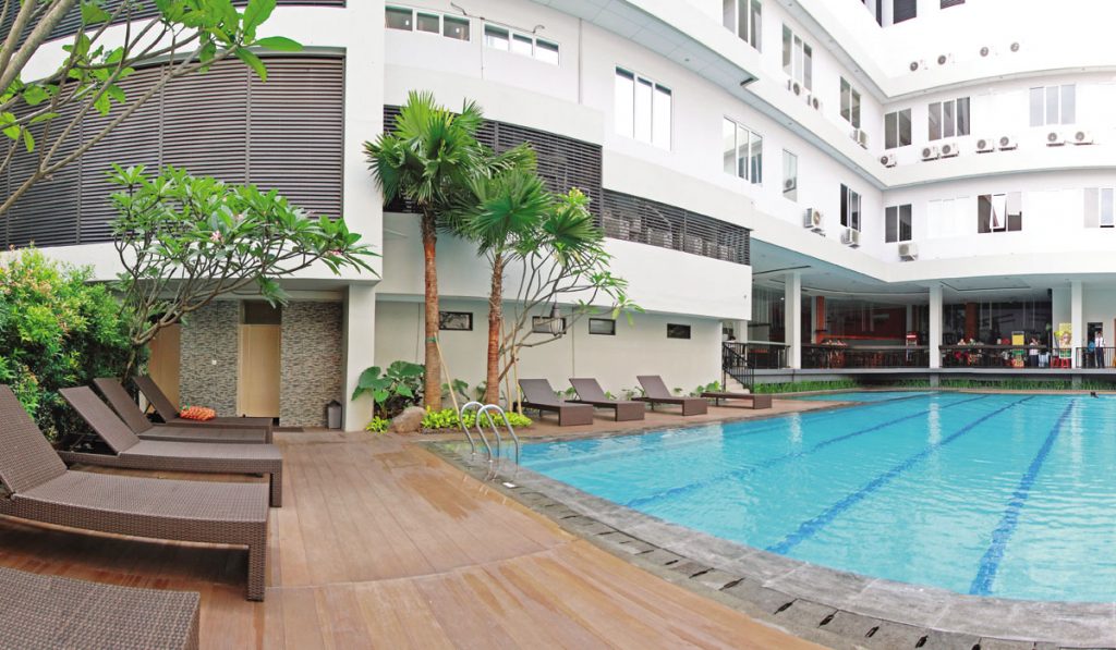 Kolam Renang – Sekolah Bunda Mulia – AM Sangaji